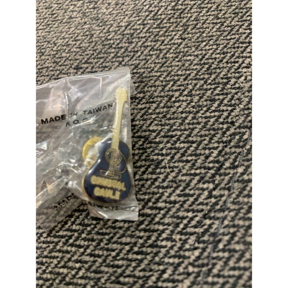 Accessories | Vintage Crystal Gayle Guitar Rock Band Pin Button 198s ...